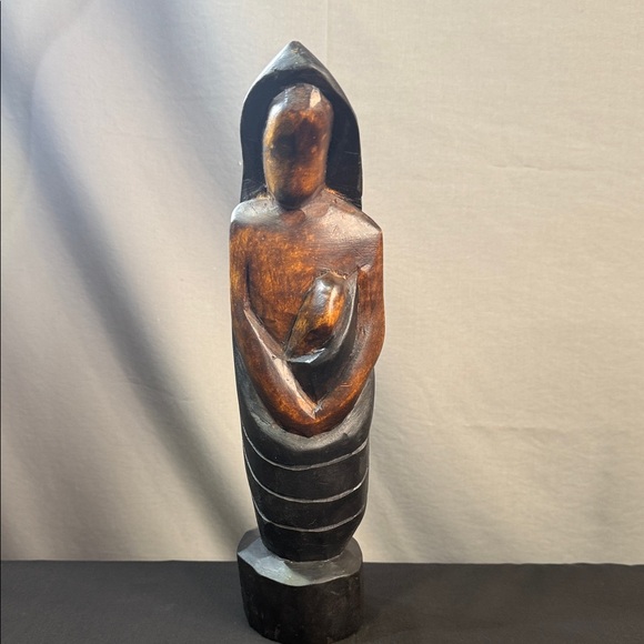Art | Handcrafted Wooden Sculpture Of The Virgin Mary And Baby Jesus ...